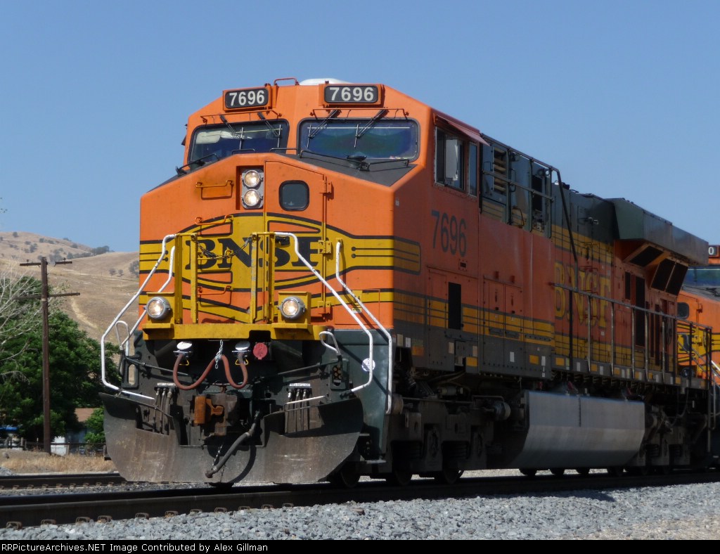 BNSF 7696 West